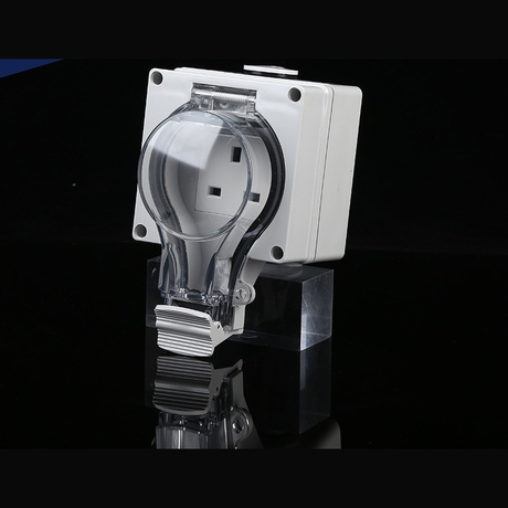 Industrial Grade 1 Gang IP66 UK Weatherproof Socket | 13A British Plug ...